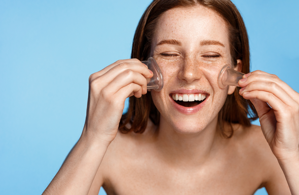 Che cos'è il facial cupping e come funziona